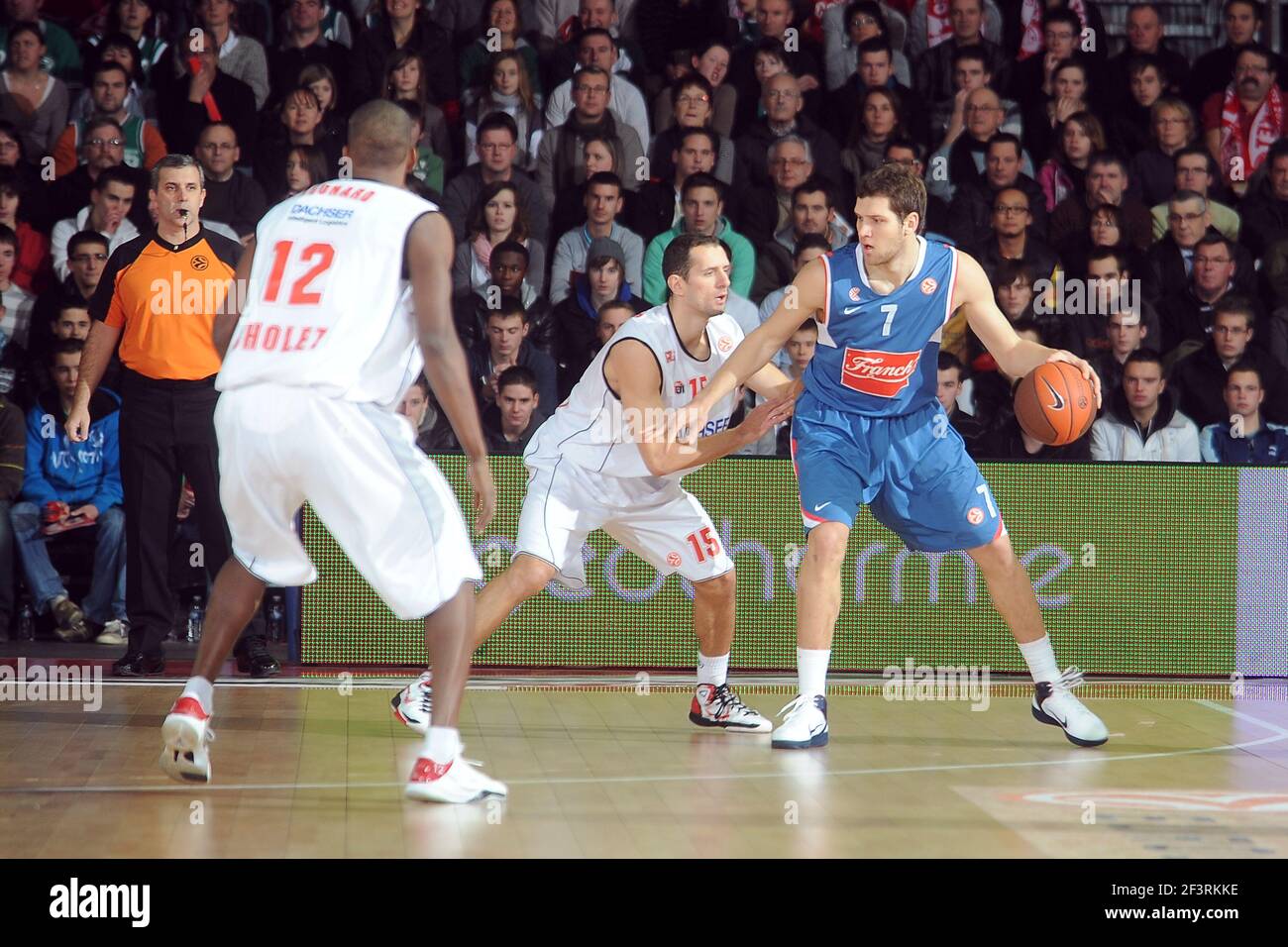 Bojan bogdanovic basketball hi-res stock photography and images - Alamy