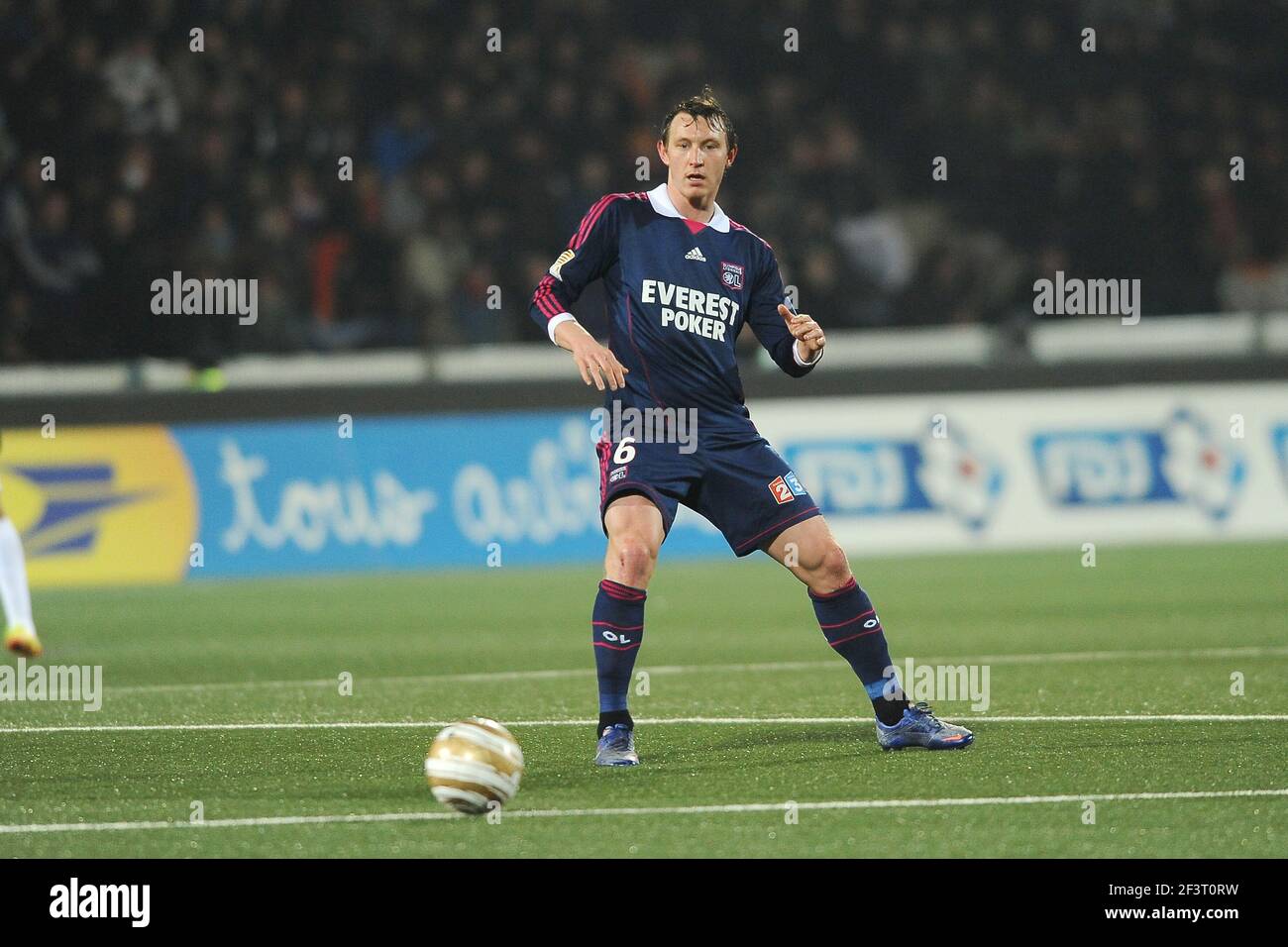 FOOTBALL - FRENCH LEAGUE CUP 2011/2012 - 1/2 FINAL - FC LORIENT v ...