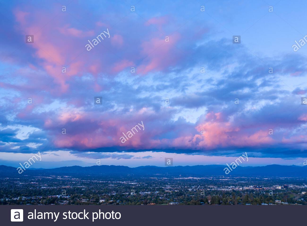 Rural Dawn Valley High Resolution Stock Photography and Images - Alamy