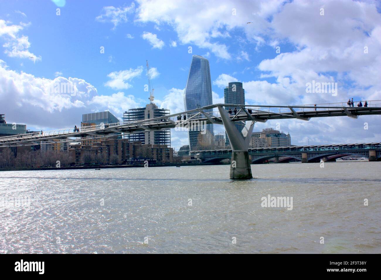 London Millennium Footbridge Stock Photo - Alamy