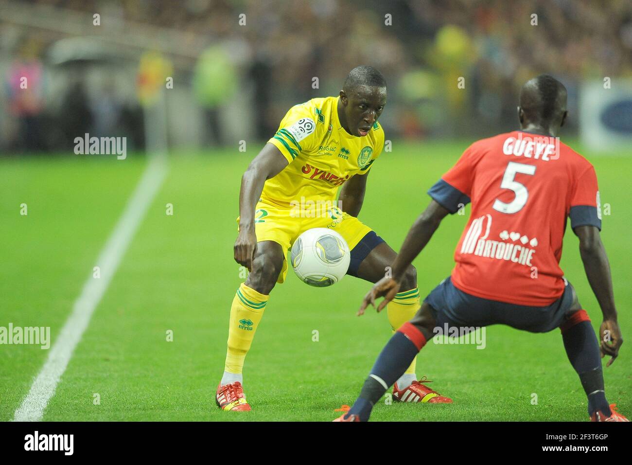 Issa CISSOKHO of Nantes vies with Lille's Idrissa GUEYE during the ...