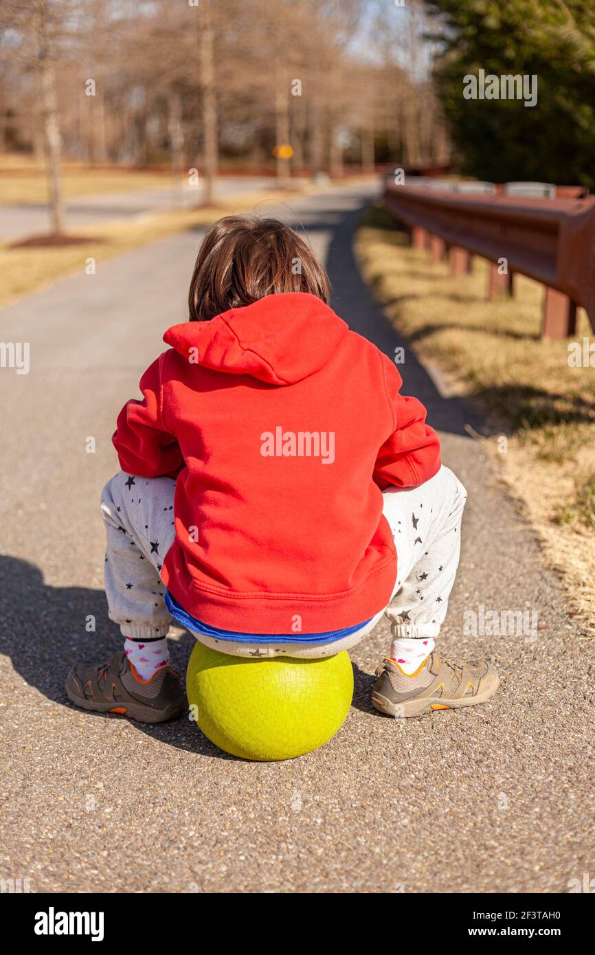 Ball child break hi-res stock photography and images - Alamy