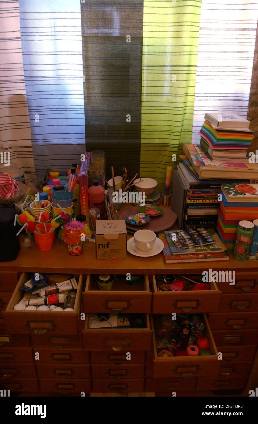 Hackney school hi-res stock photography and images - Alamy