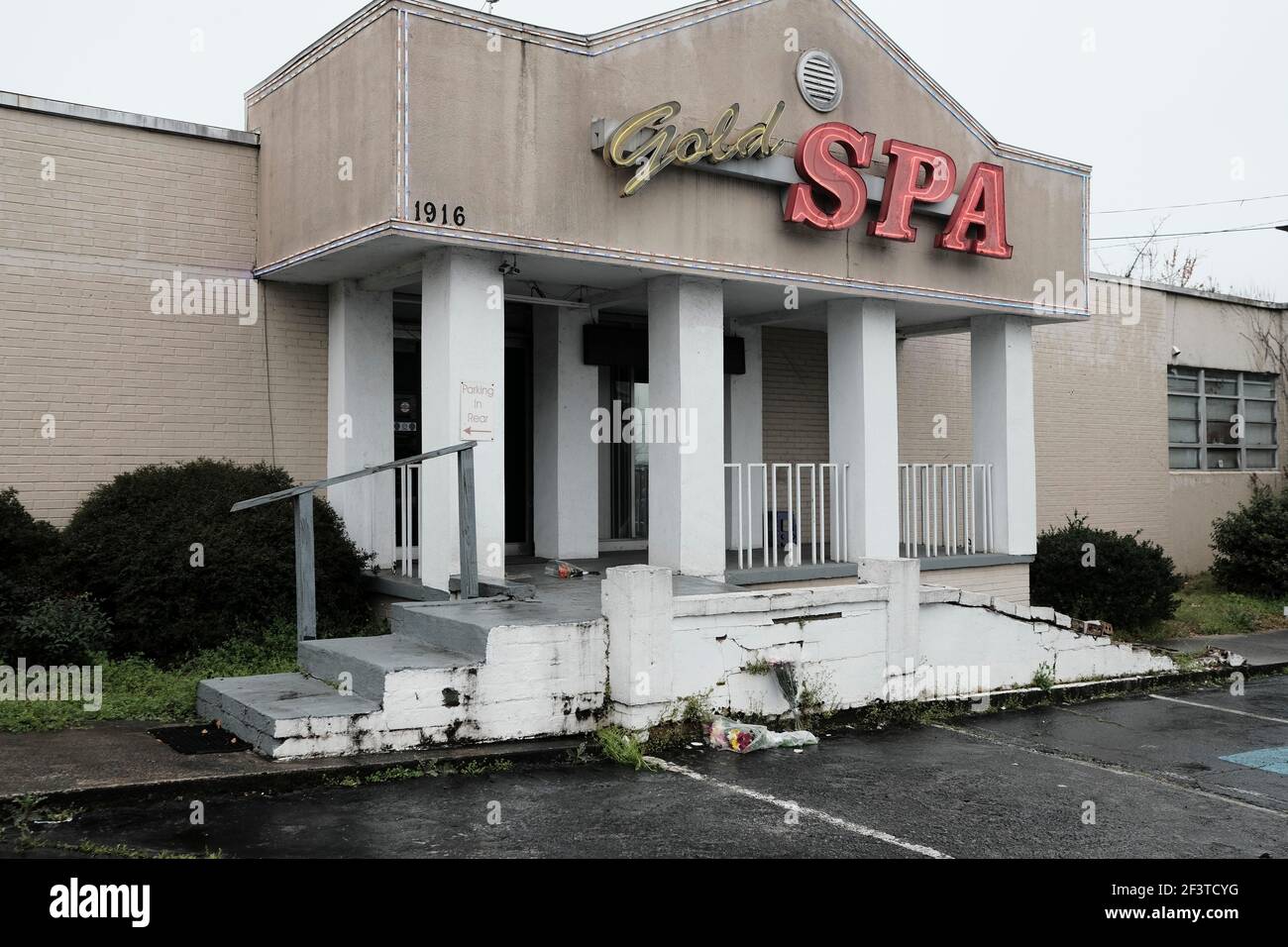 Spa in metro area hi-res stock photography and images - Alamy