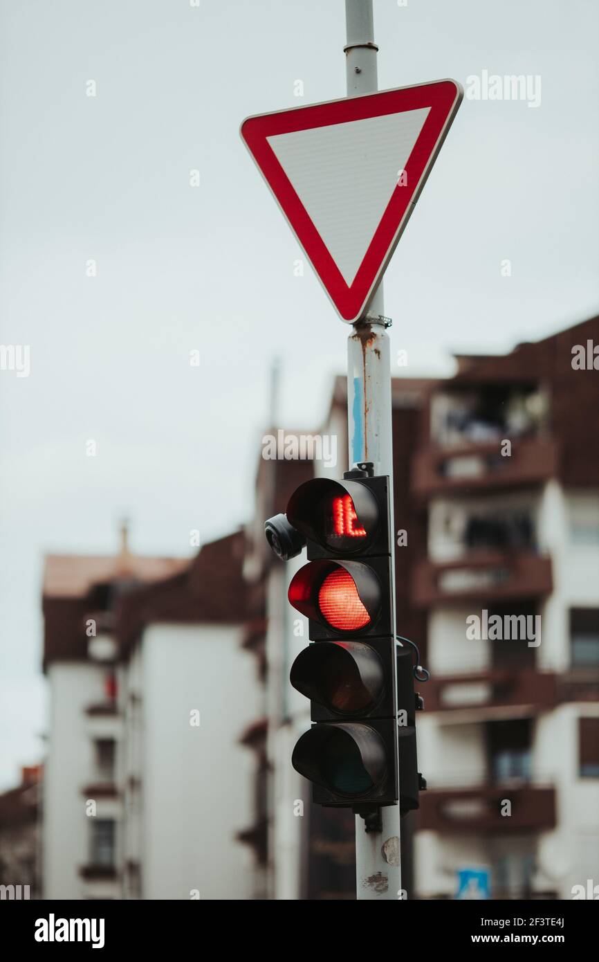 Traffic yield hi-res stock photography and images - Alamy