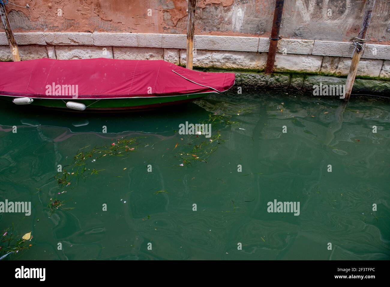 Polluted venice hi-res stock photography and images - Alamy