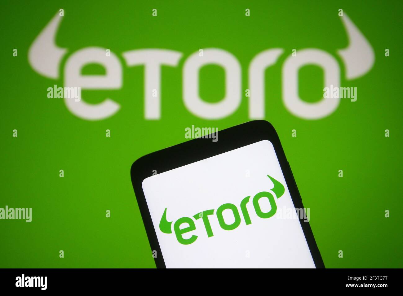 Etoro logo hi-res stock photography and images - Alamy