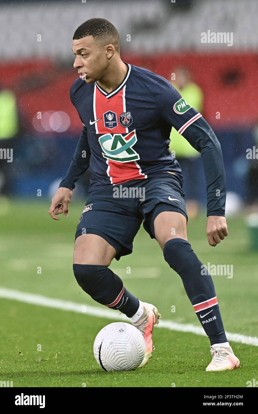 Kylian MBappe of PSG in action during the French Cup match between ...
