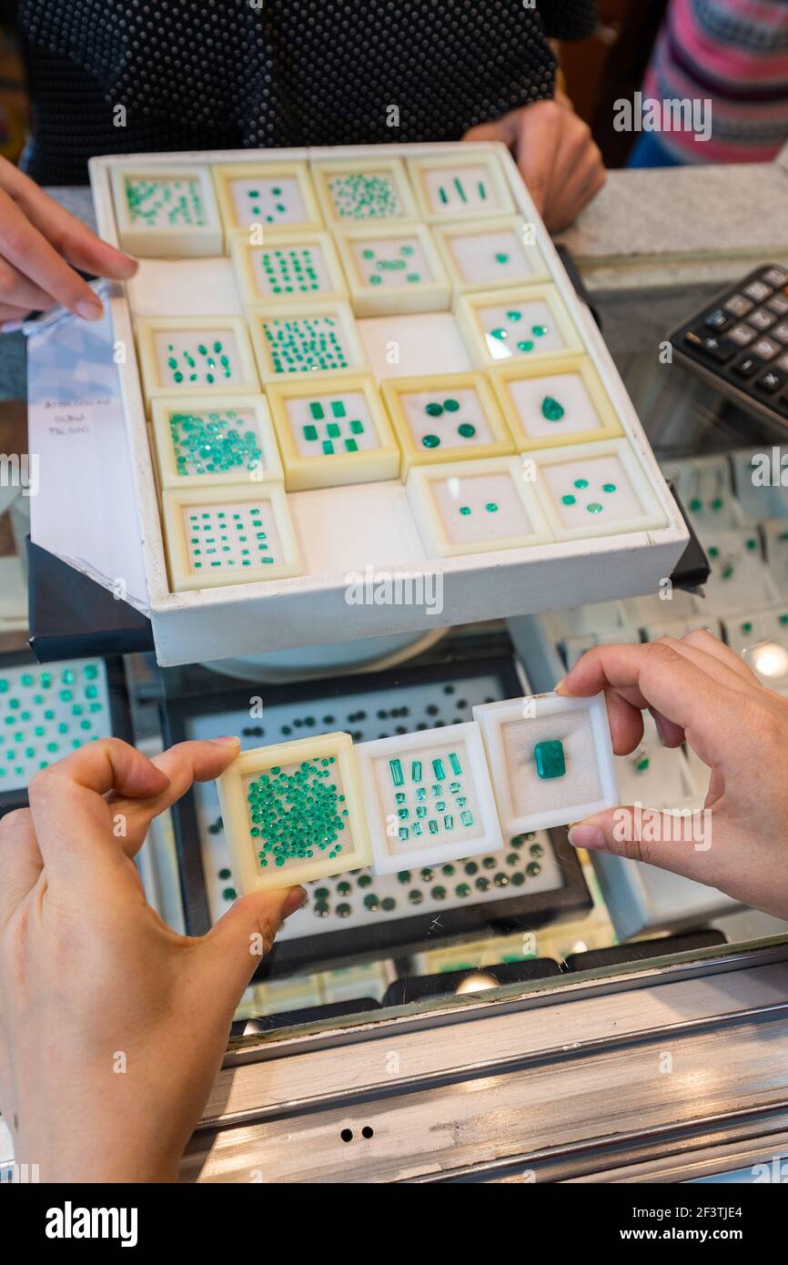 presentation of emeralds in a store, Bogota, Colombia Stock Photo - Alamy