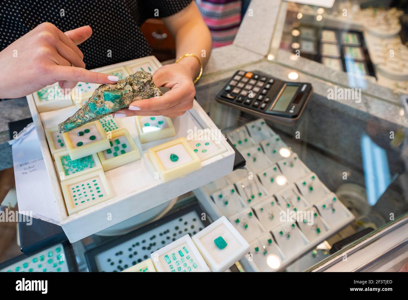 presentation of emeralds in a store, Bogota, Colombia Stock Photo - Alamy