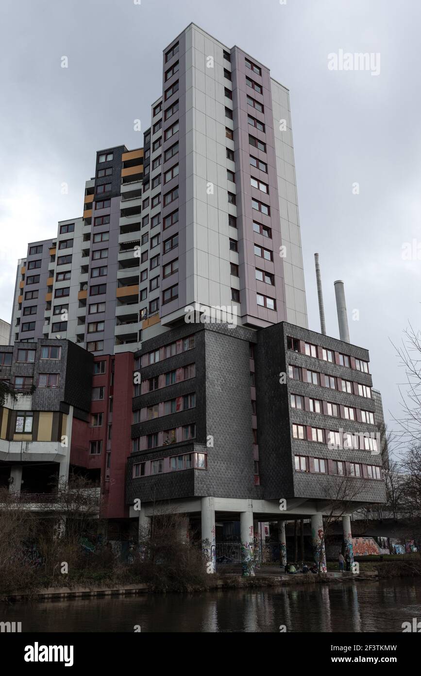 Ugly apartment buildings hi-res stock photography and images - Alamy