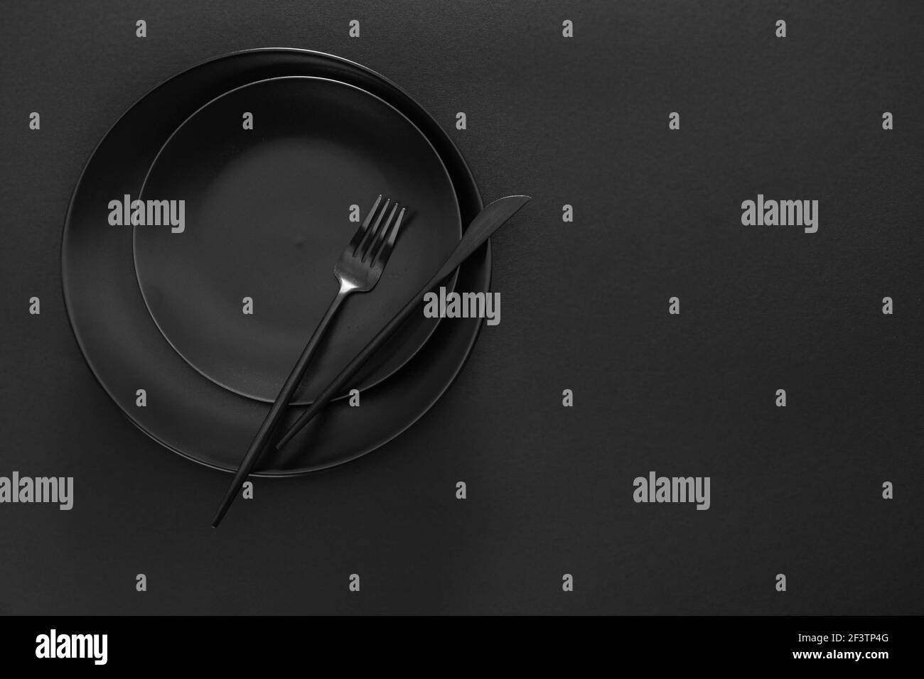 Simple elegant table setting Black and White Stock Photos & Images - Alamy