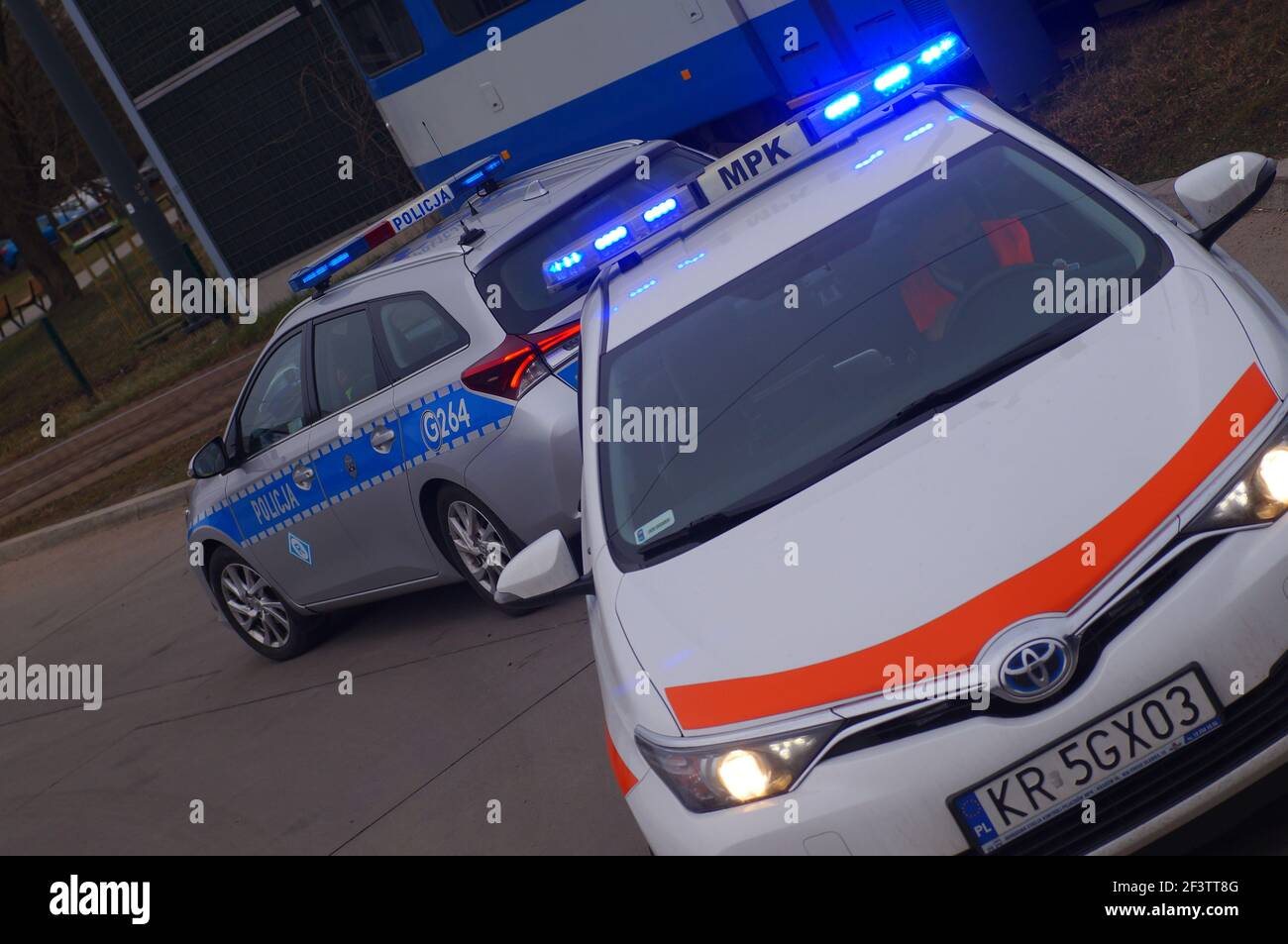 Police Ambulance Incident Paramedic High Resolution Stock Photography ...