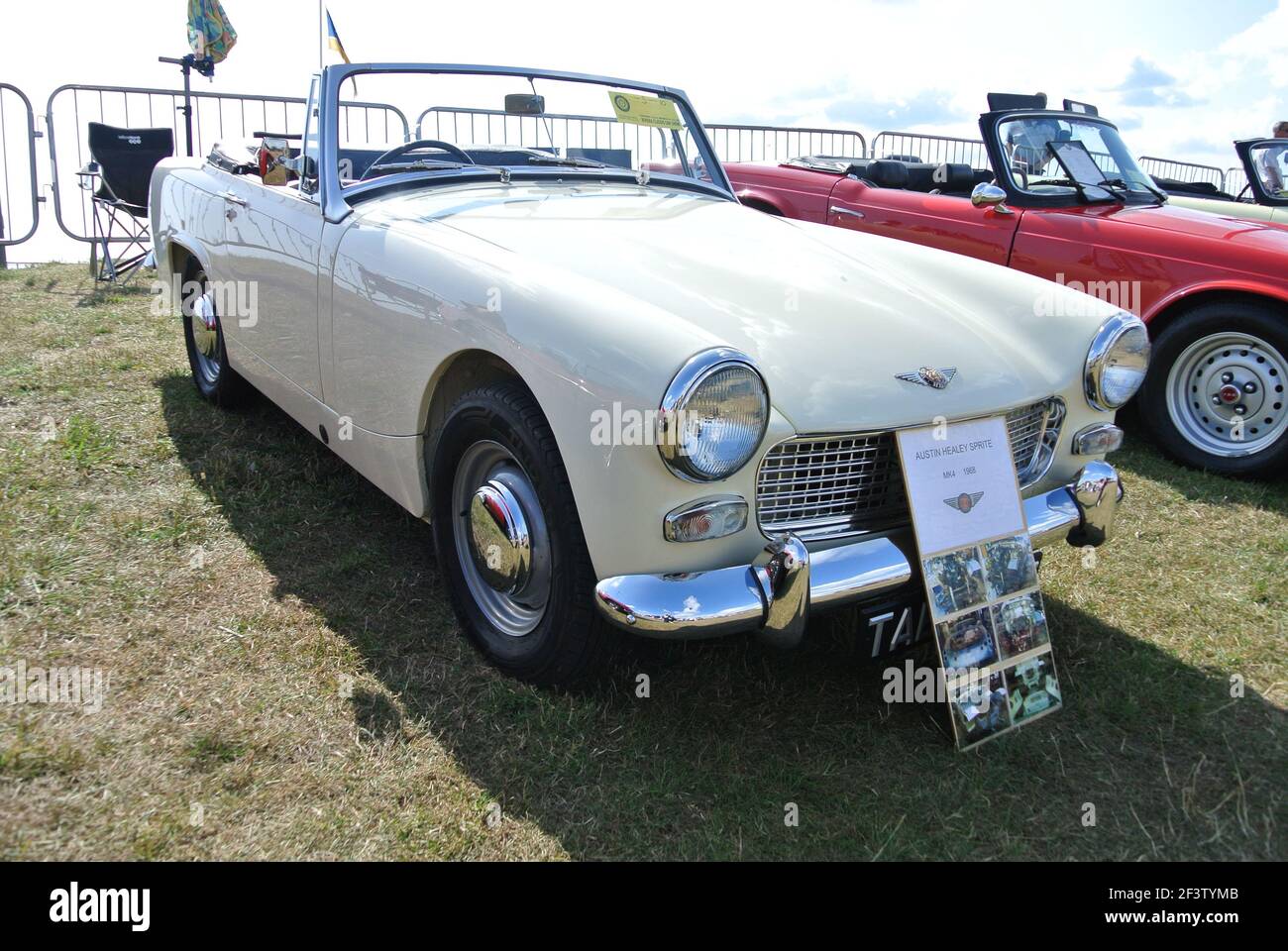 1964 austin healey sprite mk4 hi-res stock photography and images - Alamy