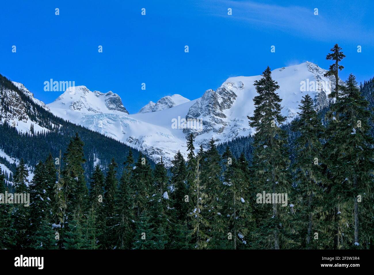 Matier Glacier, Joffre Lakes Provincial Park, British Columbia, Canada ...