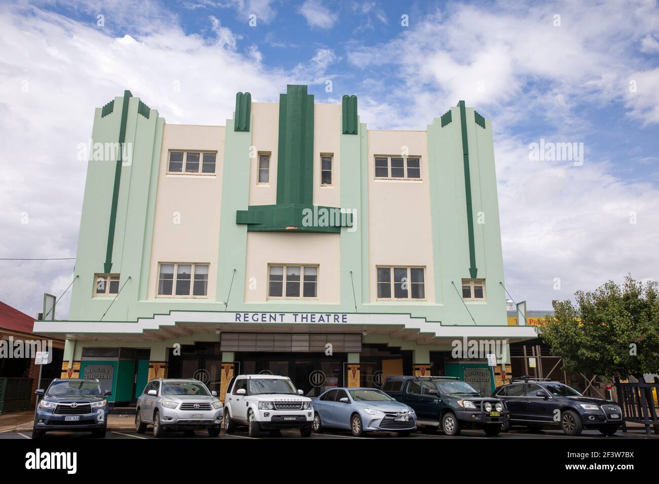 Mudgee town centre and the Regent theatre building,Mudgee,NSW,Australia ...