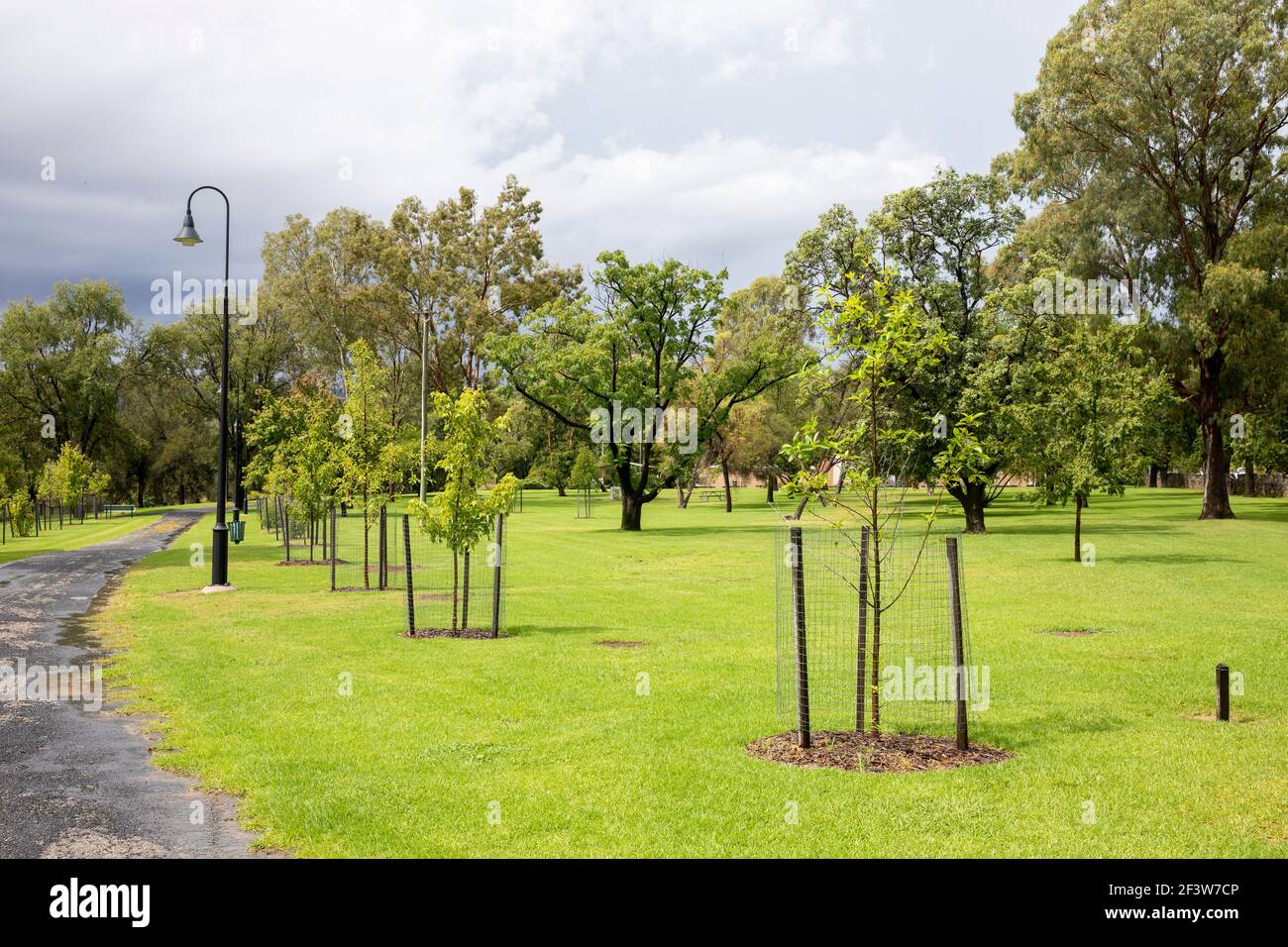 Mudgee park, Lawson Park in Mudgee town centre, regional NSW,Australia ...