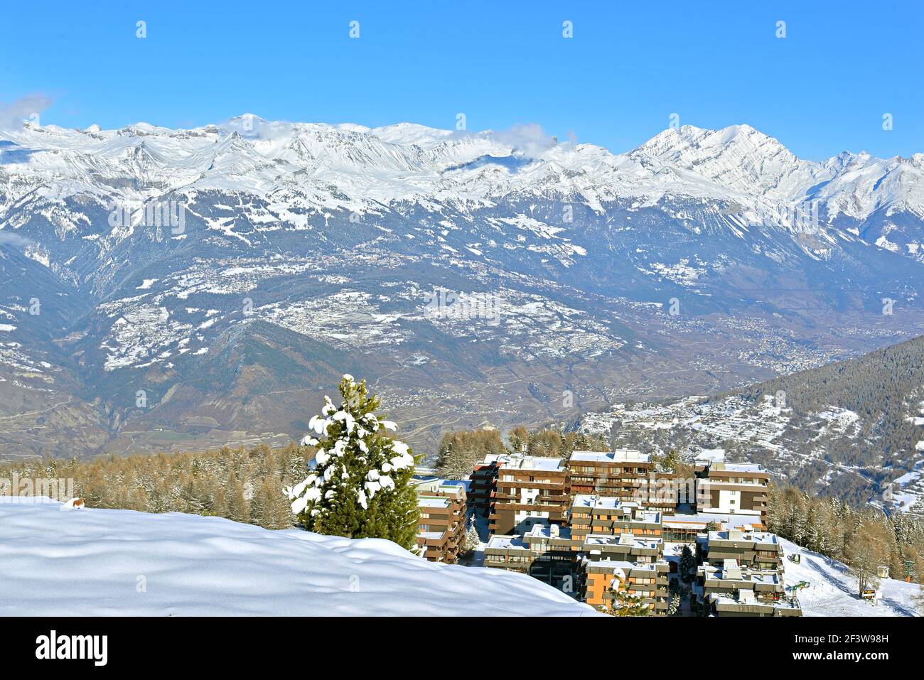 Thyon hi-res stock photography and images - Alamy