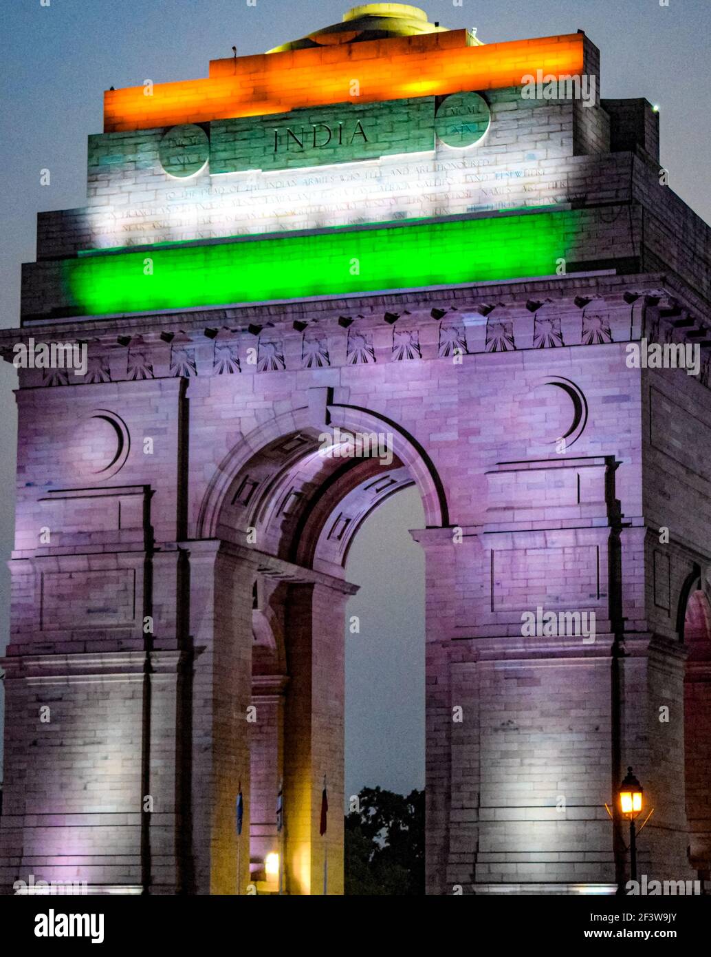 Evening View Of India Gate In Delhi India, India Gate View With Tri ...