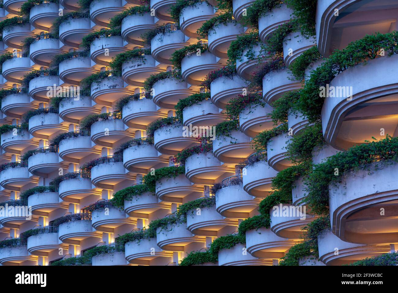 Close up of circular balconies of the Shangri-la hotel in Bangkok Stock ...