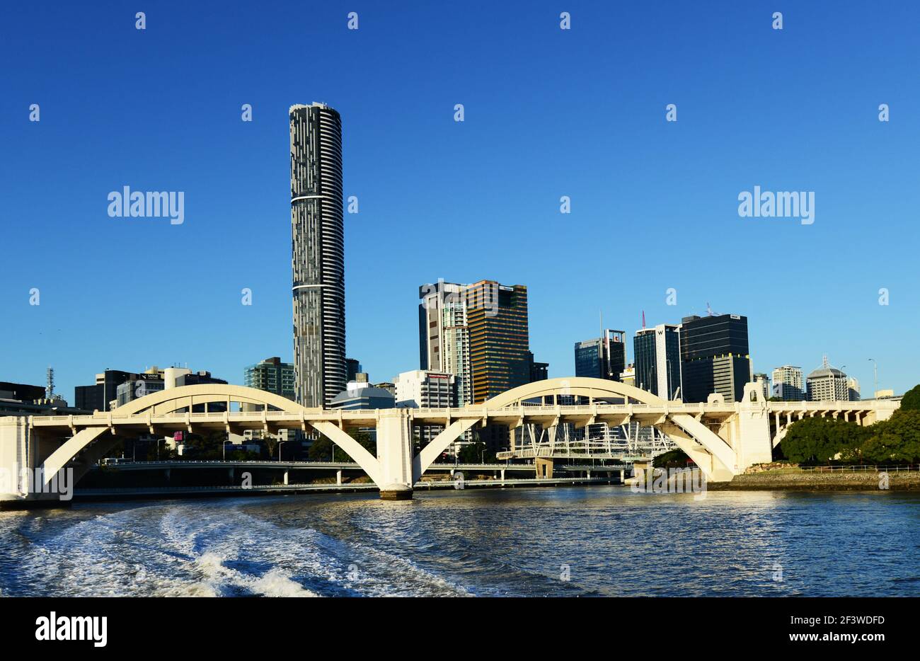 The Infinity tower in Brisbane's Central business district Stock Photo ...