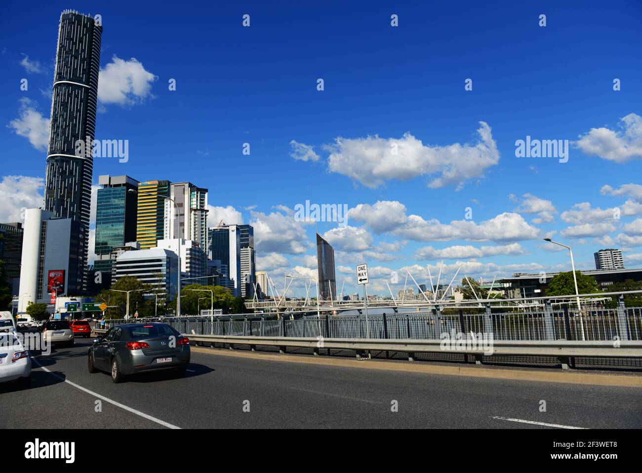 Infinity tower hi-res stock photography and images - Alamy
