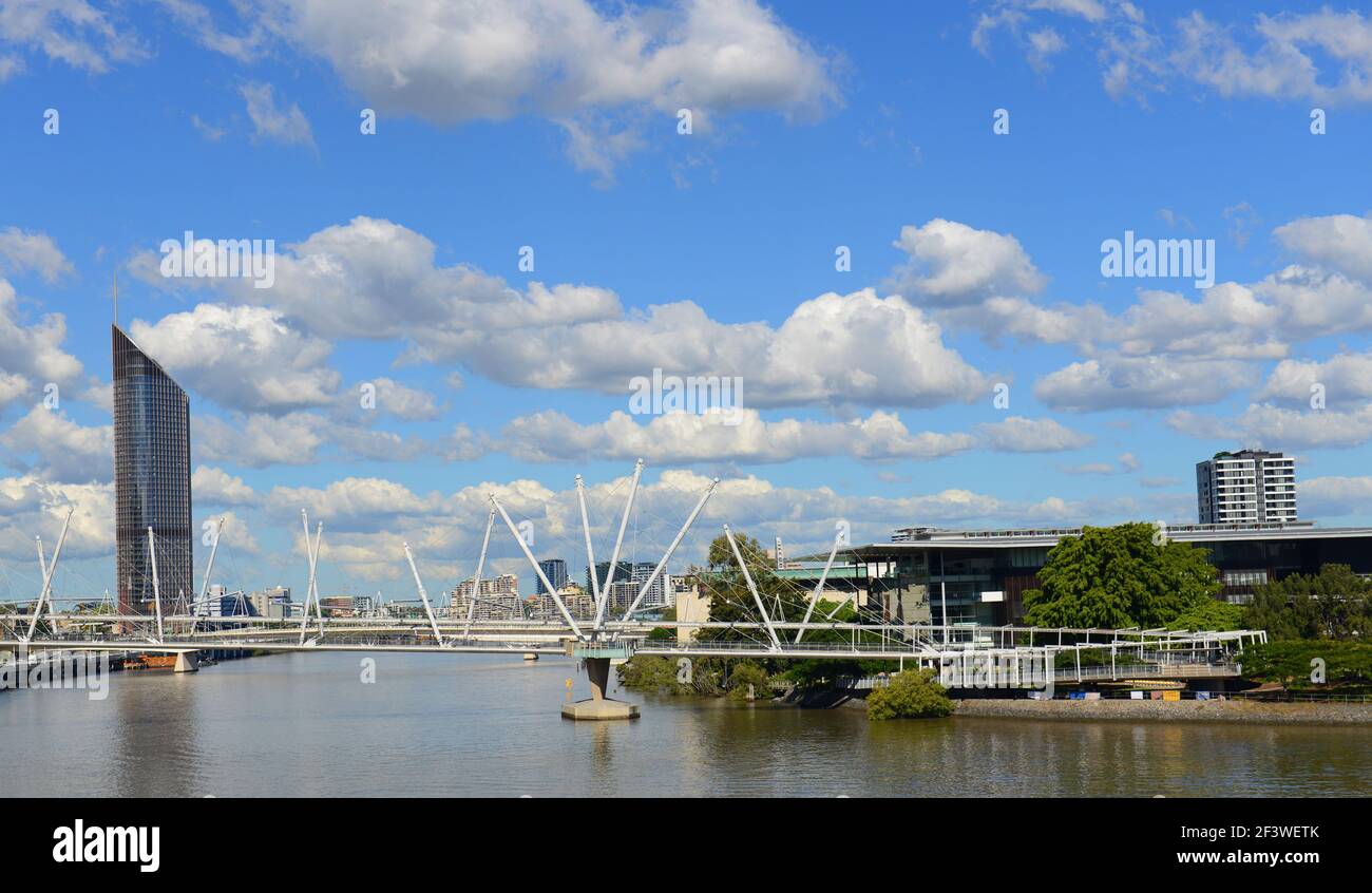 Kurilpa Bridge over the Brisbane river, Queensland, Australia Stock ...