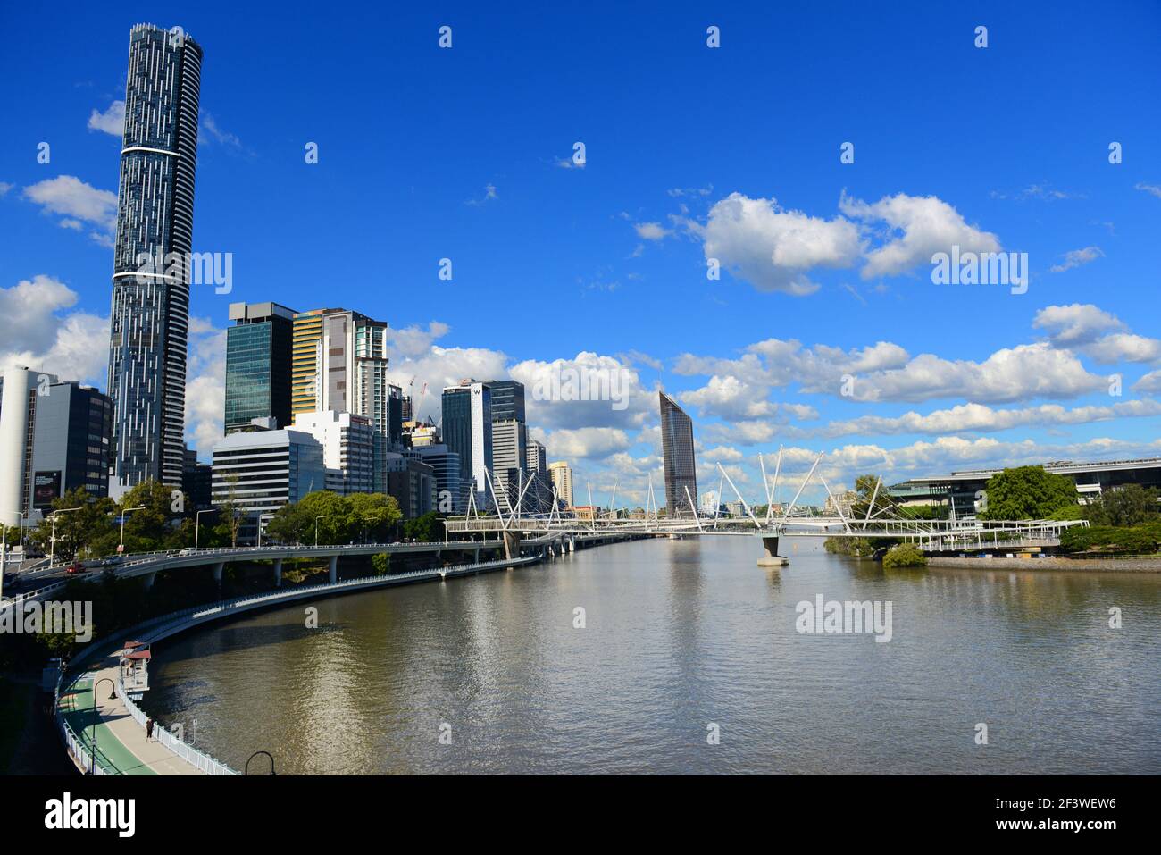 The Infinity tower in Brisbane's Central business district Stock Photo ...