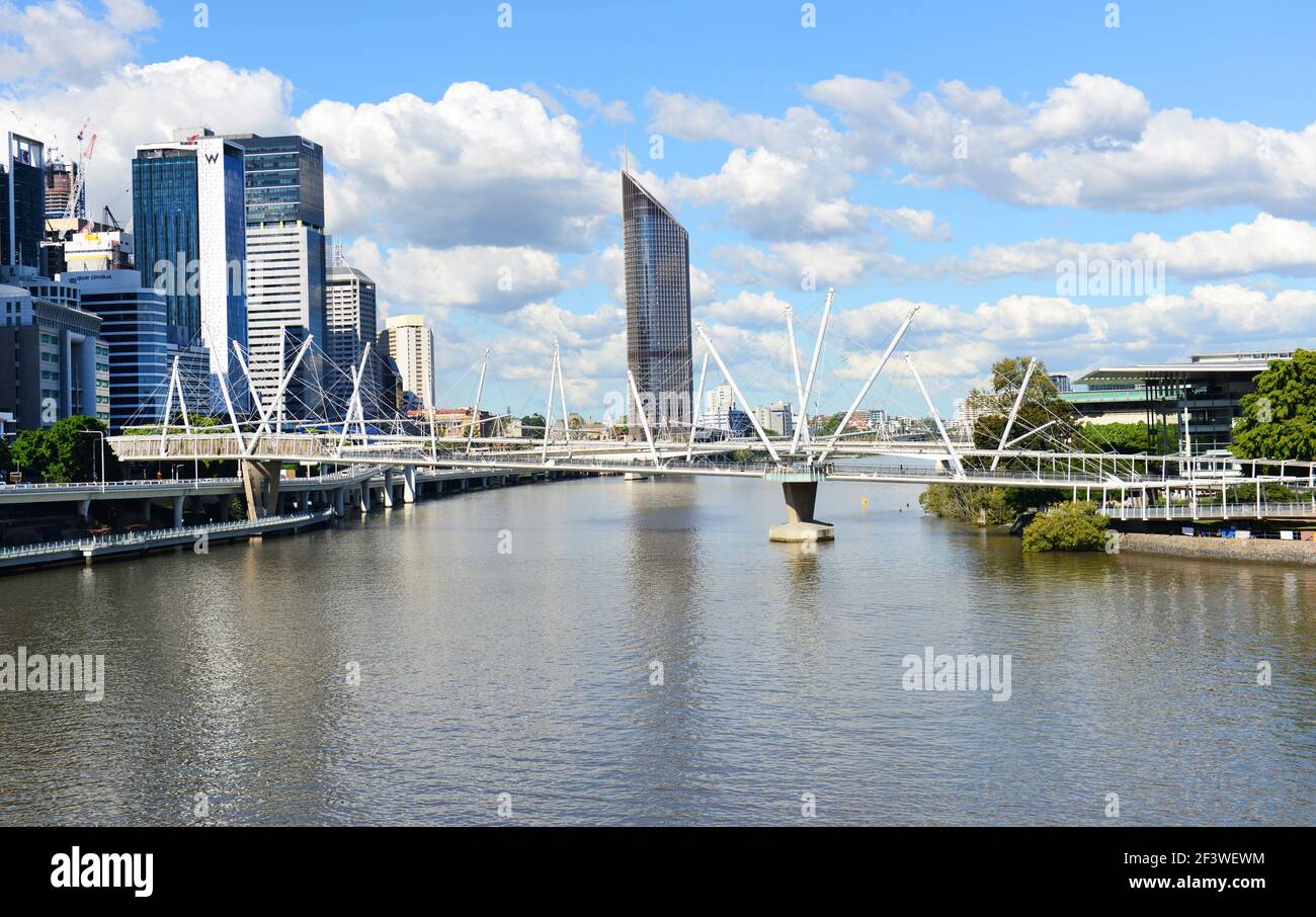 Kurilpa Bridge over the Brisbane river, Queensland, Australia Stock ...