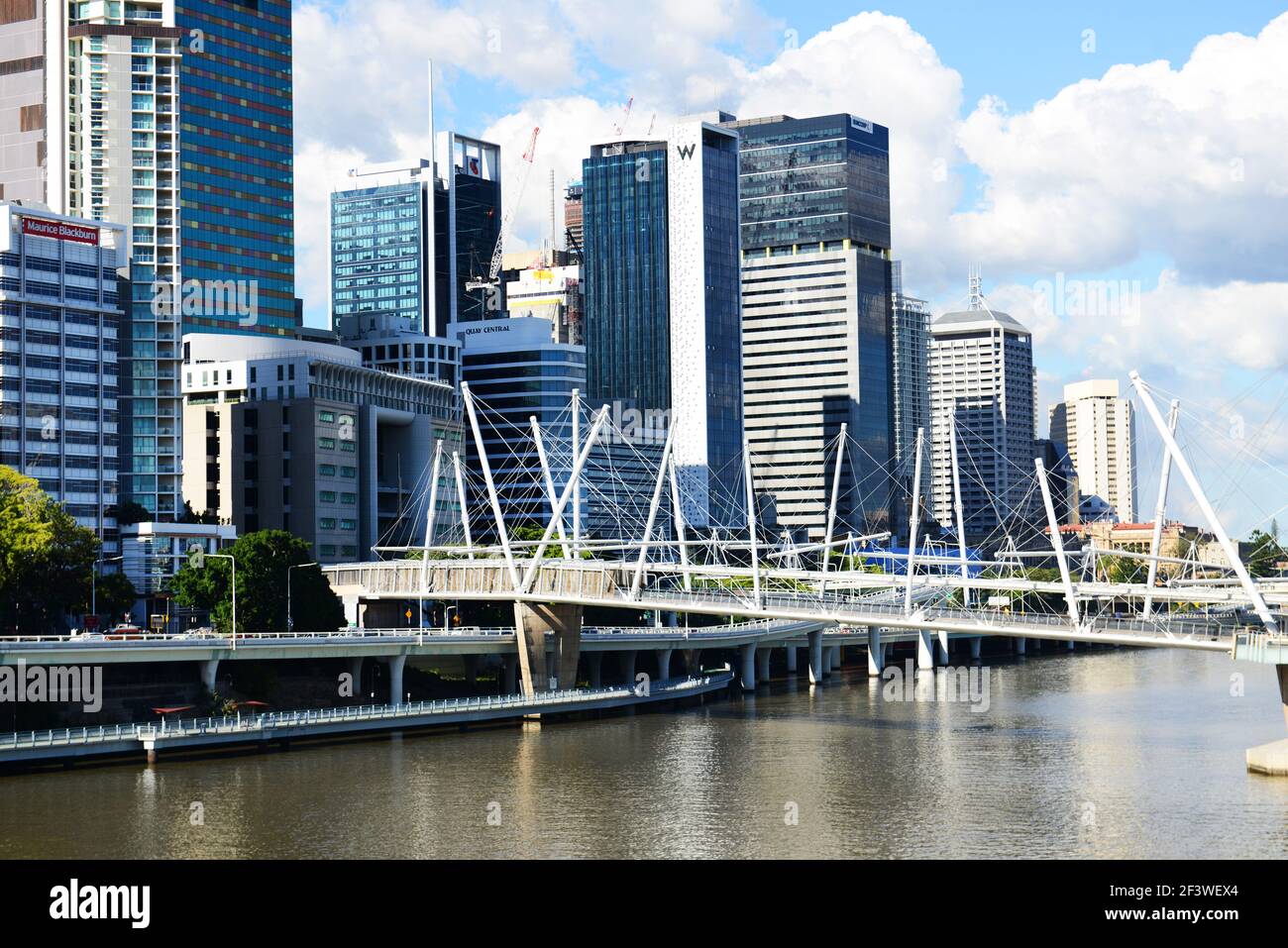 Kurilpa Bridge over the Brisbane river, Queensland, Australia Stock ...