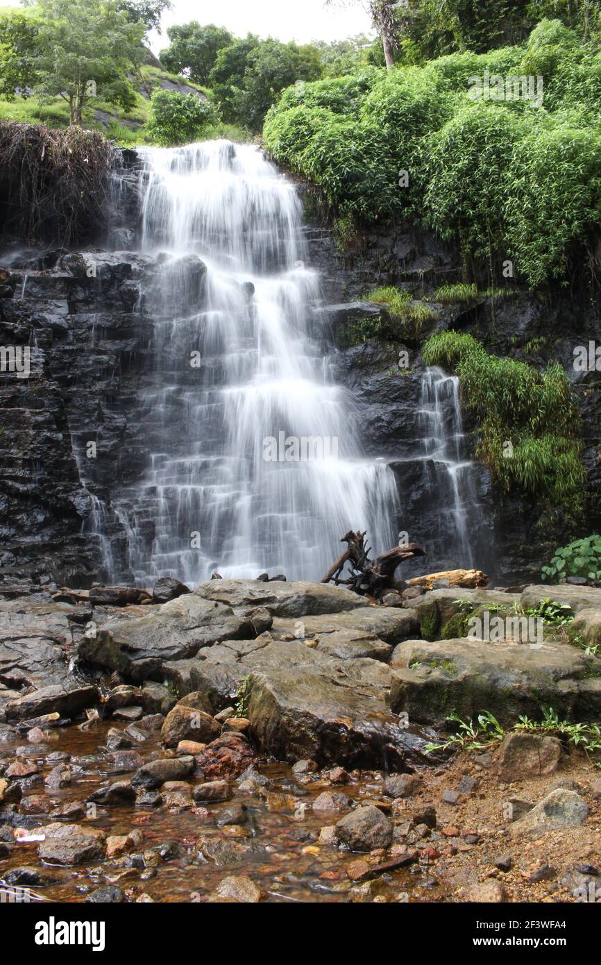 Waterfalls in india hi-res stock photography and images - Alamy