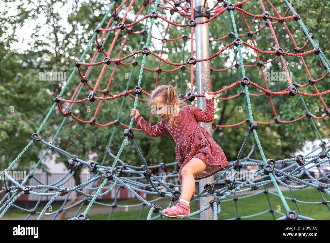 Child gymnast rope hi-res stock photography and images - Alamy