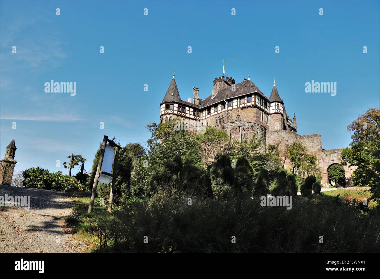 Hessen germany castle medieval hi-res stock photography and images - Alamy