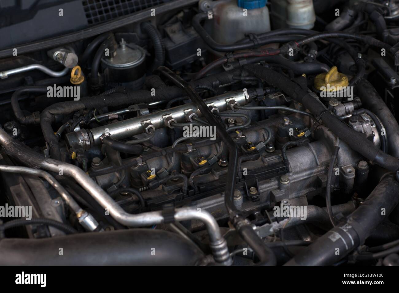 close up of the repaired engine at workshop service Stock Photo - Alamy