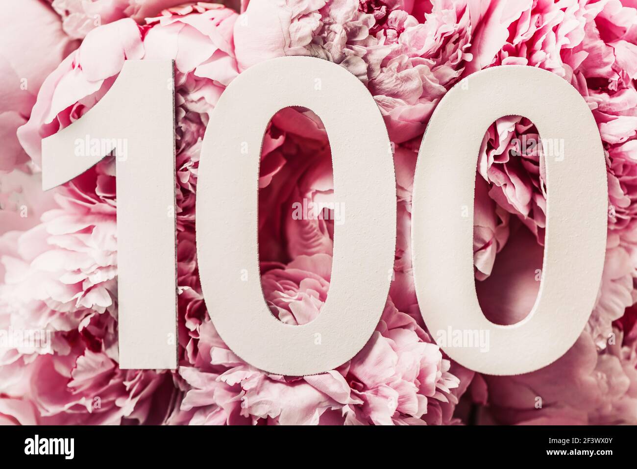 100 birthday card hi-res stock photography and images - Alamy