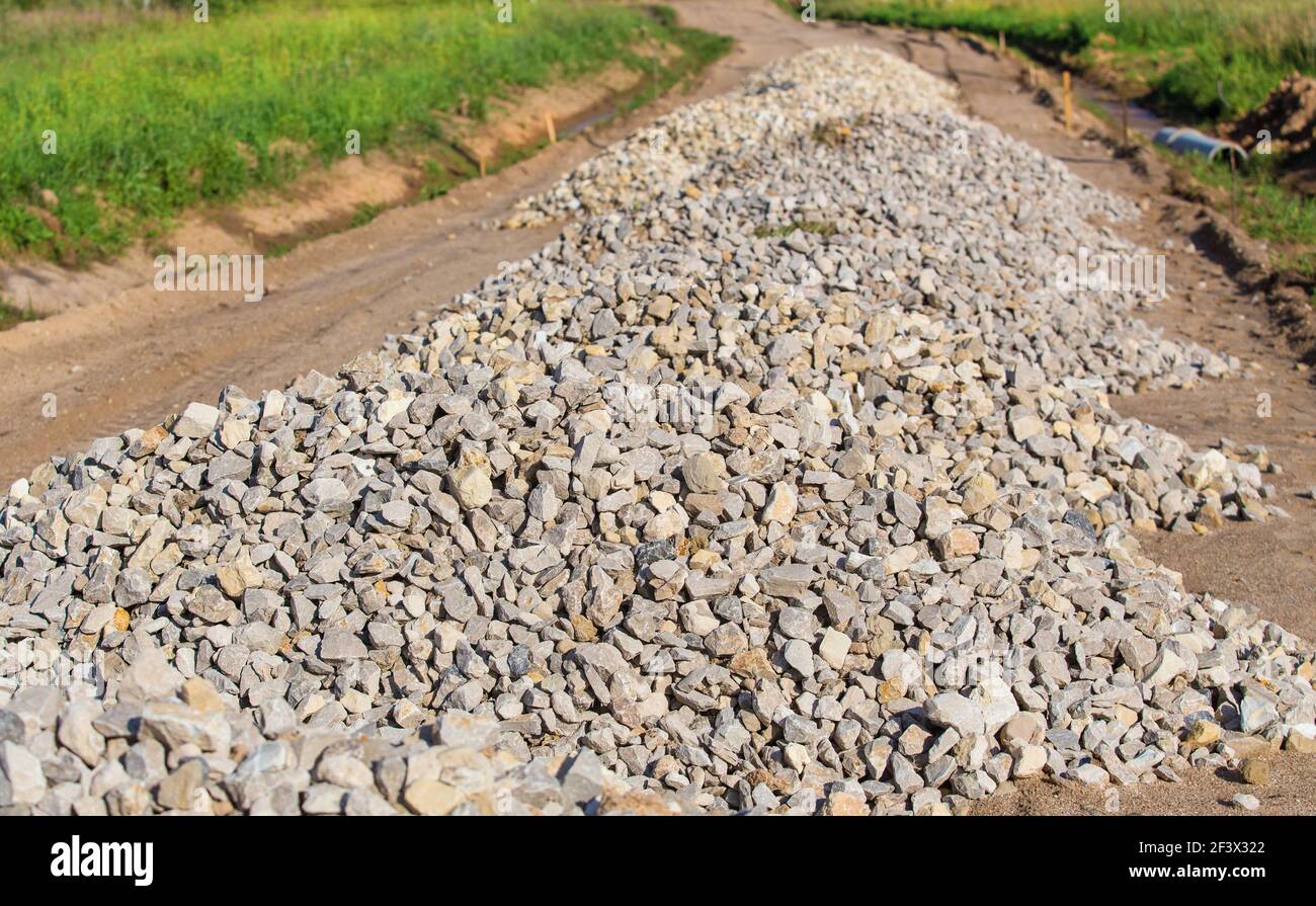 Gravel road in rural hi-res stock photography and images - Alamy