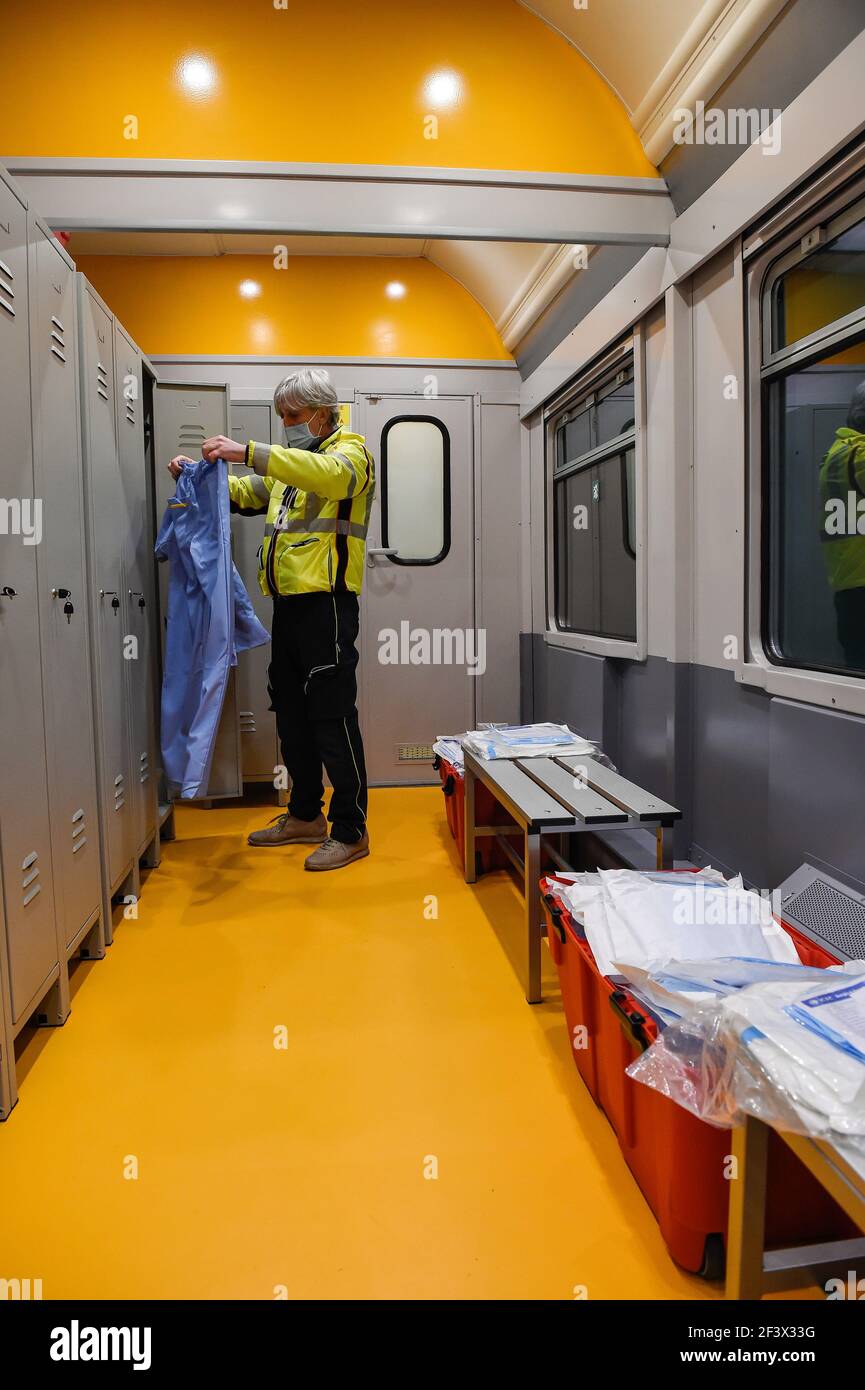 Sanitary train. Presented the convoy that will be used for the transfer ...