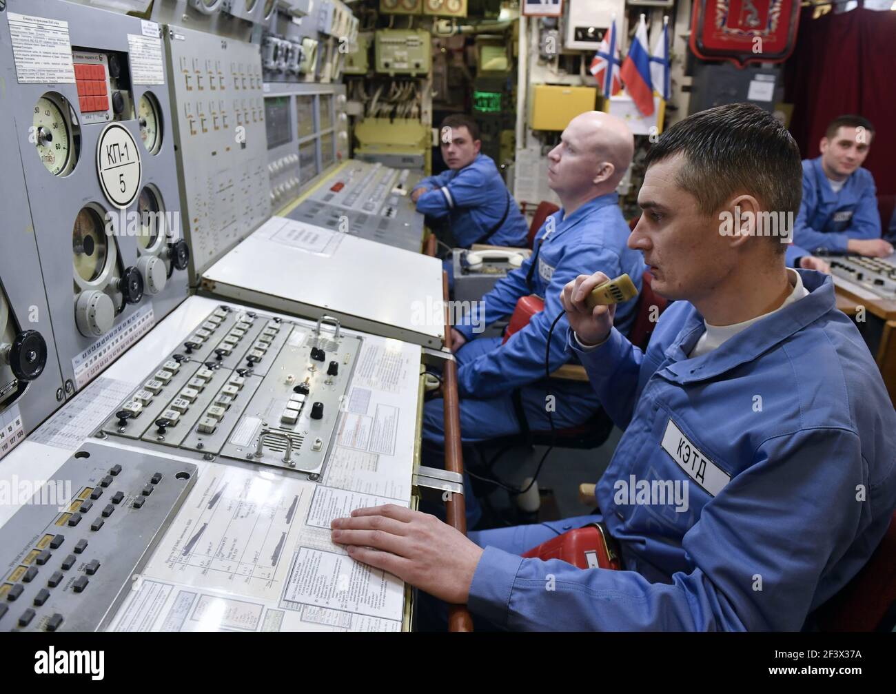 Nuclear Submarine Control Room High Resolution Stock Photography and ...