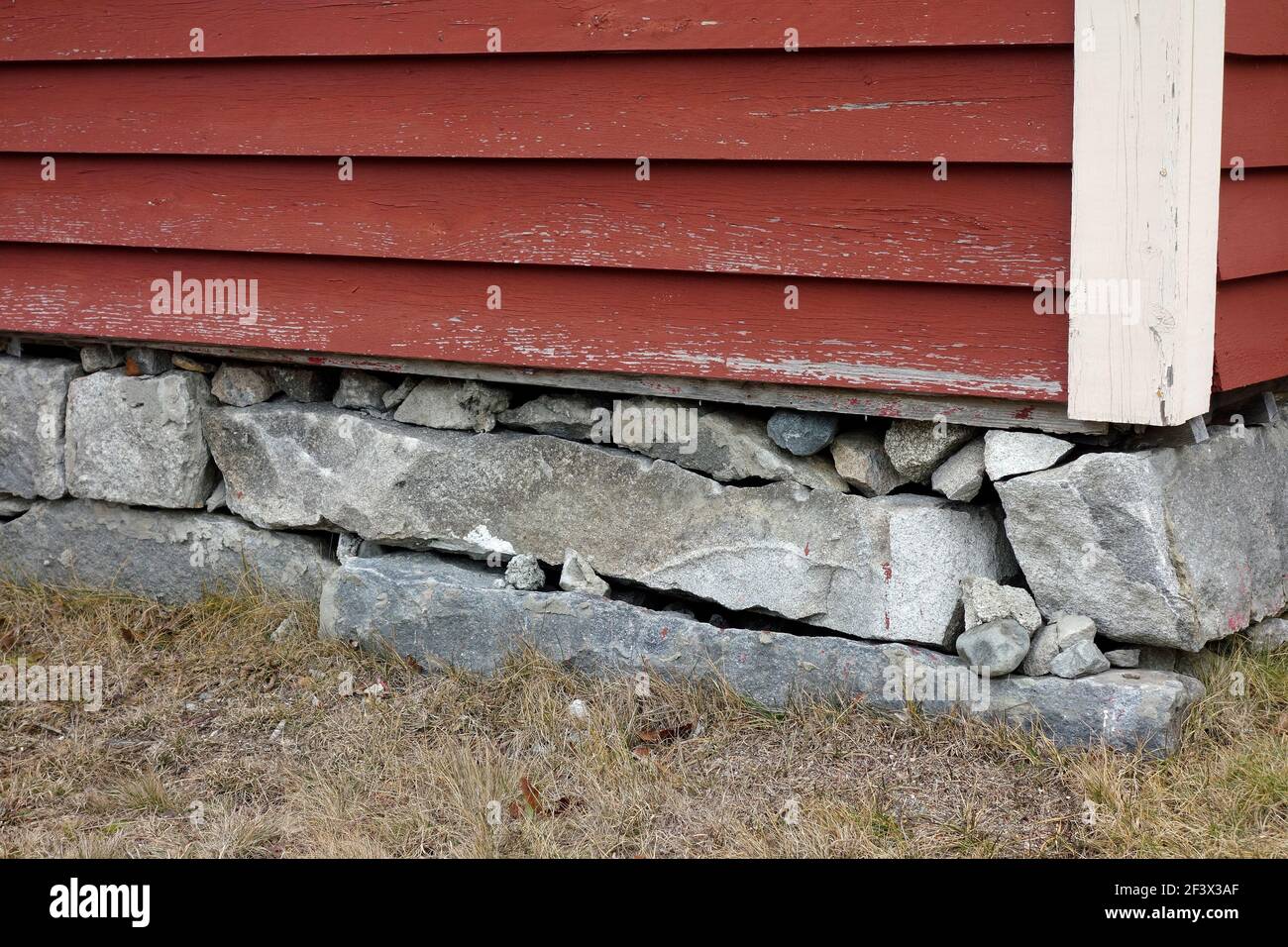 Old foundation stones hi-res stock photography and images - Alamy