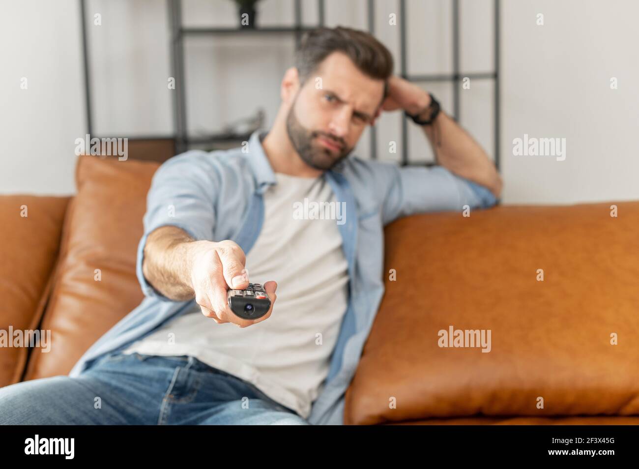Picture of hands pointing hi-res stock photography and images - Alamy