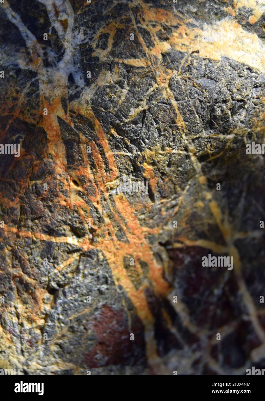 Quartz Veins Through Stone Stock Photo - Alamy