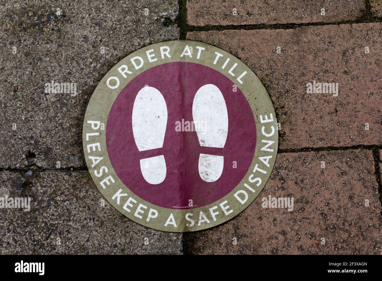 Safety sign foot protection hi-res stock photography and images - Alamy