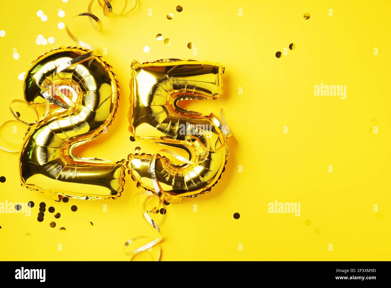 Number twenty five wedding hi-res stock photography and images - Alamy