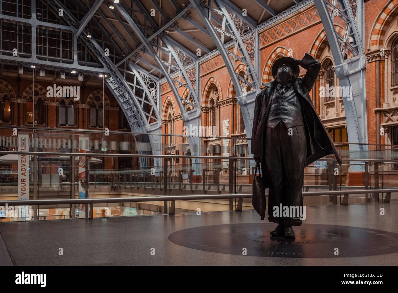 Largest bronze statue in europe hi-res stock photography and images - Alamy