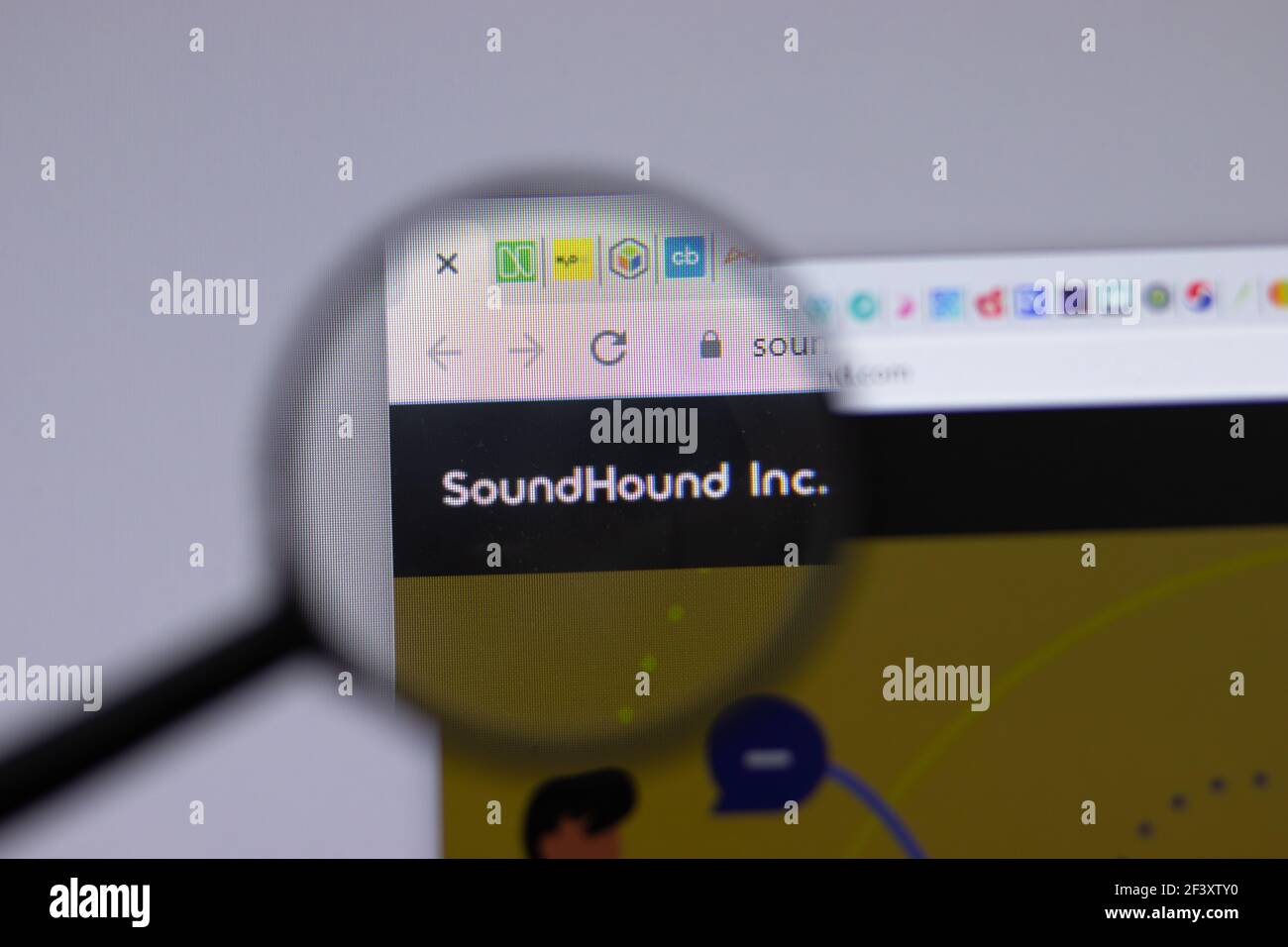 Soundhound logo hi-res stock photography and images - Alamy