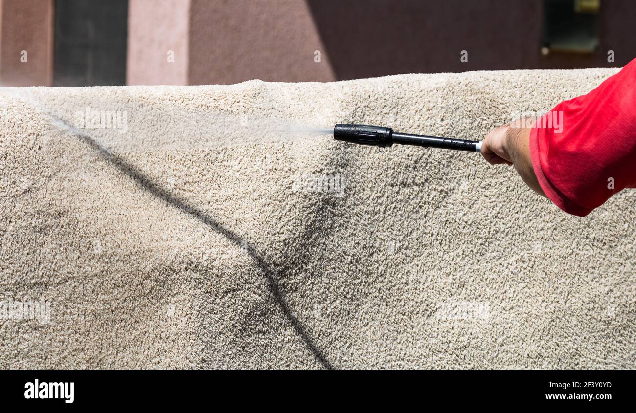 Carpets pressure hi-res stock photography and images - Alamy