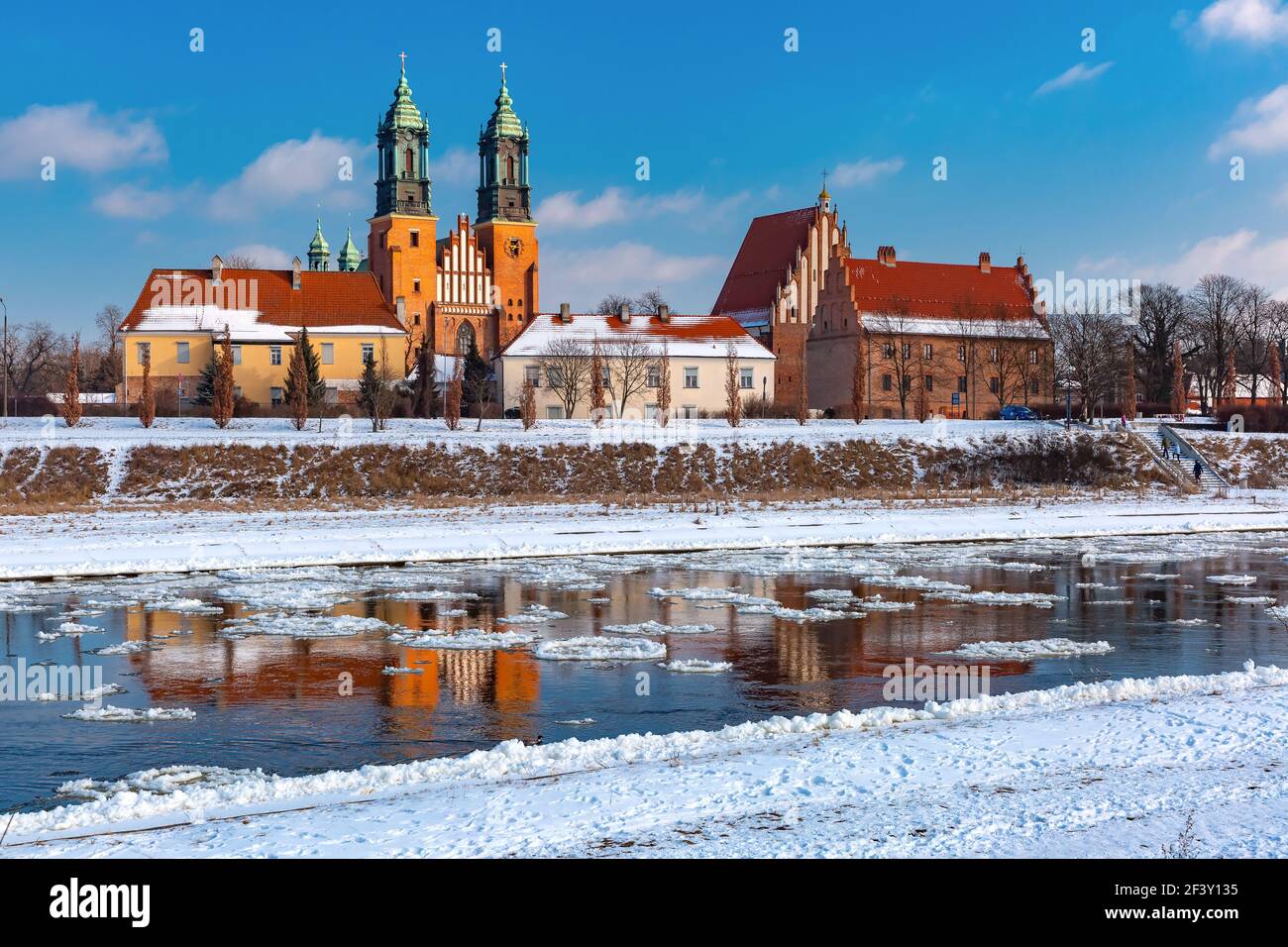 Poznan cathedral hi-res stock photography and images - Alamy