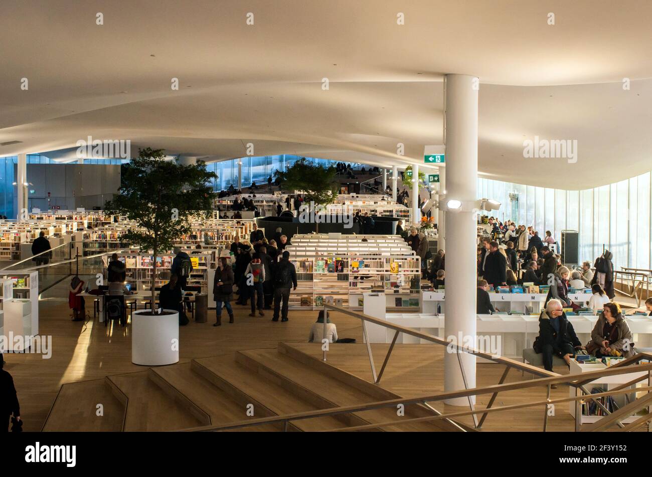 Helsinki central library oodi hi-res stock photography and images - Alamy