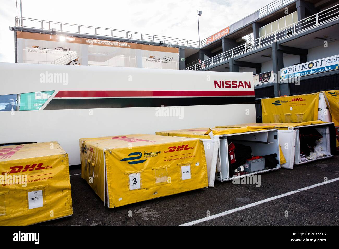 Dhl logistics spain hi-res stock photography and images - Alamy