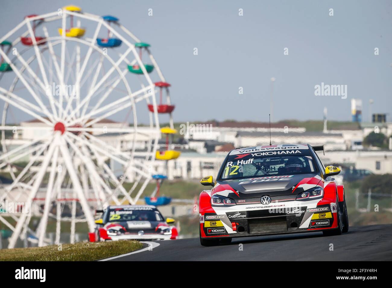 12 HUFF Rob, (gbr), Volkswagen Golf GTI TCR team Sebastien Loeb Racing ...